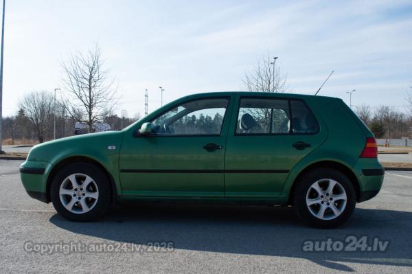 Zaļš Volkswagen Golf 2003 Saue, ar dzinēja tilpumu 1.60 L un nobraukumu 110 tūkst. km par 2600 €, foto 8 vietnē AUTOMOTO.COM.LV