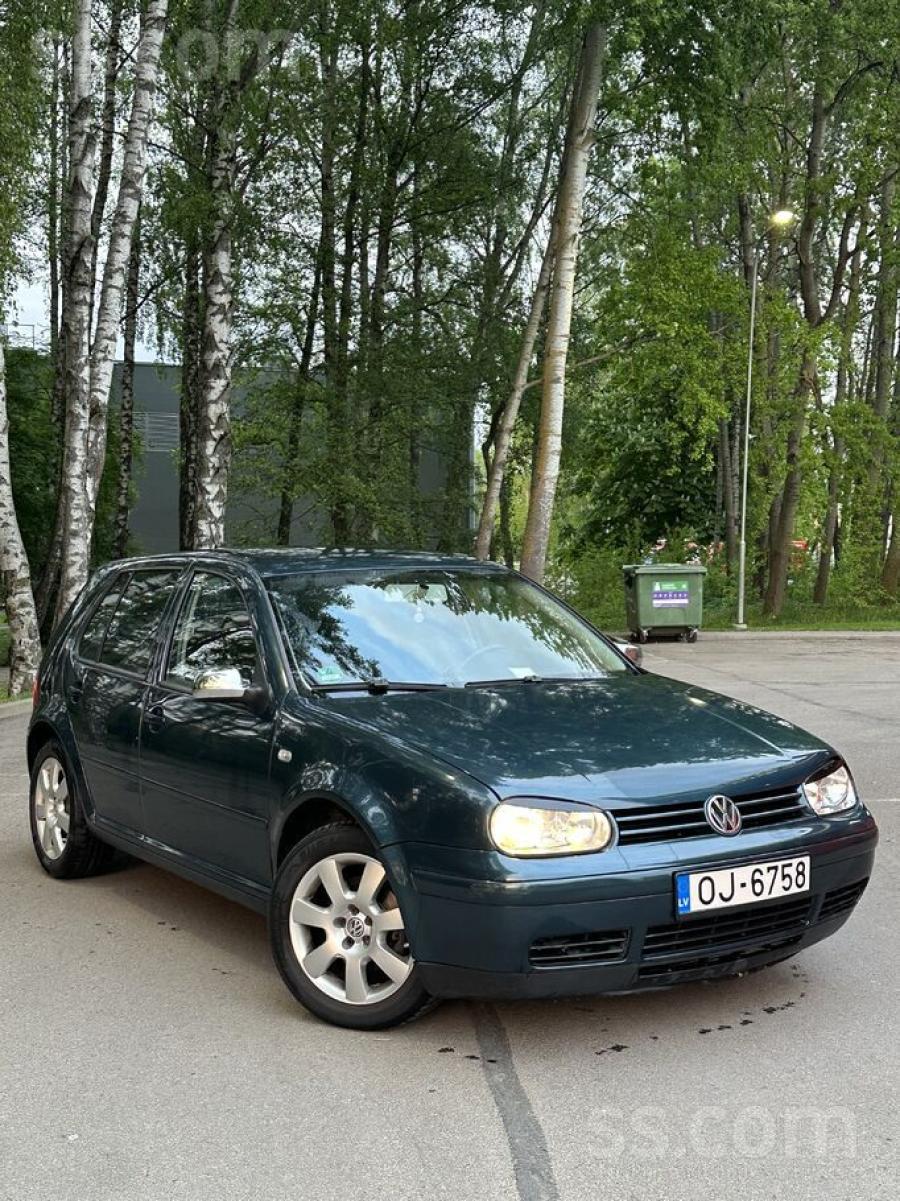 Зеленый Фольксваген Гольф 2003 в Рига, объемом двигателя 1.90 л и пробегом 389 тыс. км за 1700 €, фото 1 на AUTOMOTO.COM.LV