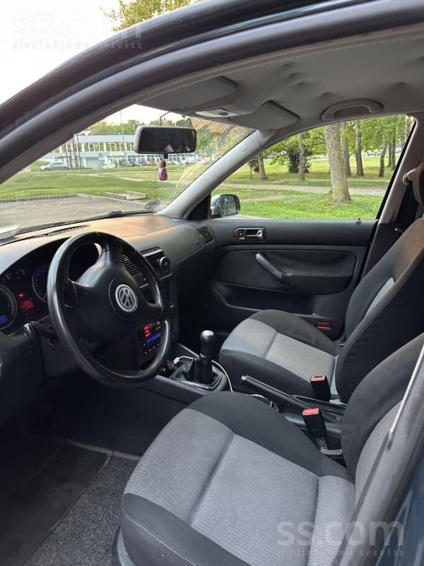 Zaļš Volkswagen Golf 2003 Rīga, ar dzinēja tilpumu 1.90 L un nobraukumu 389 tūkst. km par 1700 €, foto 10 vietnē AUTOMOTO.COM.LV