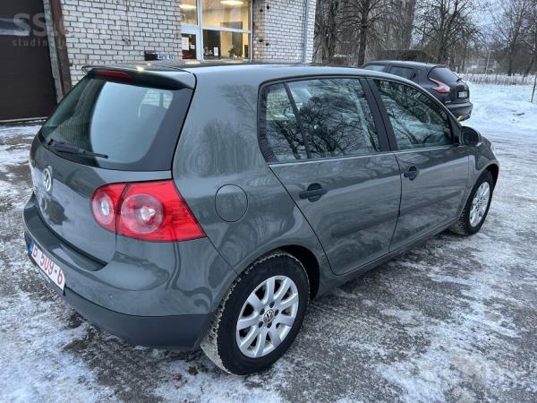 Zaļš Volkswagen Golf 2004 Limbaži, ar dzinēja tilpumu 1.40 L un nobraukumu 163 tūkst. km par 3250 €, foto 4 vietnē AUTOMOTO.COM.LV