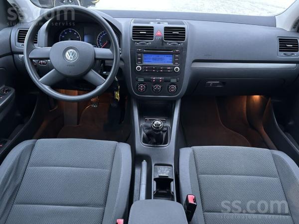 Zaļš Volkswagen Golf 2004 Limbaži, ar dzinēja tilpumu 1.40 L un nobraukumu 163 tūkst. km par 3250 €, foto 9 vietnē AUTOMOTO.COM.LV