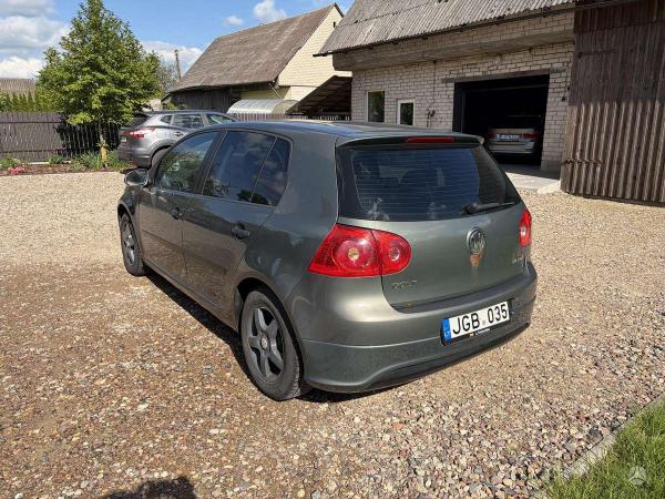Зеленый Фольксваген Гольф 2004 в Казлу-Руда, объемом двигателя 1.90 л и пробегом 361 тыс. км за 1200 €, фото 5 на AUTOMOTO.COM.LV