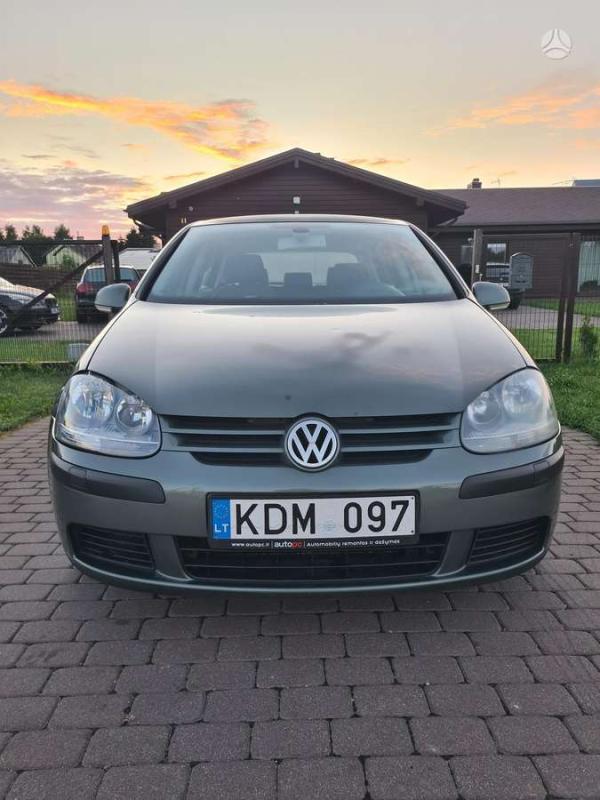 Zaļš Volkswagen Golf 2005 Kaišiadorys, ar dzinēja tilpumu 1.90 L un nobraukumu 355 tūkst. km par 1700 €, foto 9 vietnē AUTOMOTO.COM.LV