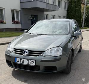 Zaļš Volkswagen Golf 2006 Šauļi, ar dzinēja tilpumu 1.59 L un nobraukumu 201 tūkst. km par 4300 €, foto 4 vietnē AUTOMOTO.COM.LV