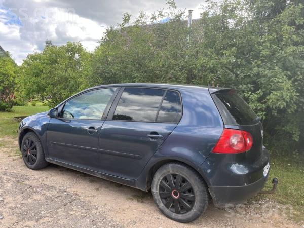Zaļš Volkswagen Golf 2007 Gulbene, ar dzinēja tilpumu 1.90 L un nobraukumu 491 tūkst. km par 1250 €, foto 2 vietnē AUTOMOTO.COM.LV