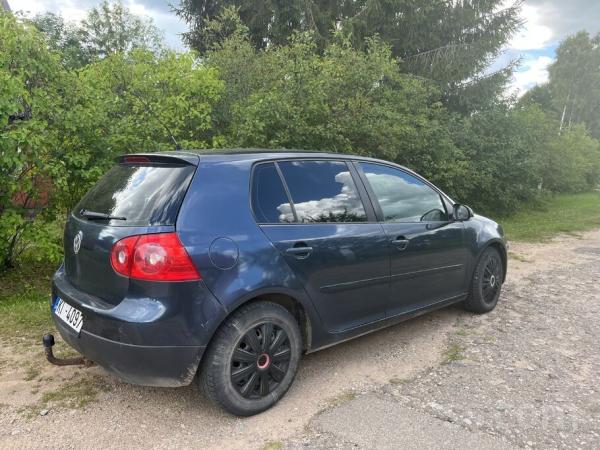 Zaļš Volkswagen Golf 2007 Gulbene, ar dzinēja tilpumu 1.90 L un nobraukumu 491 tūkst. km par 1250 €, foto 4 vietnē AUTOMOTO.COM.LV