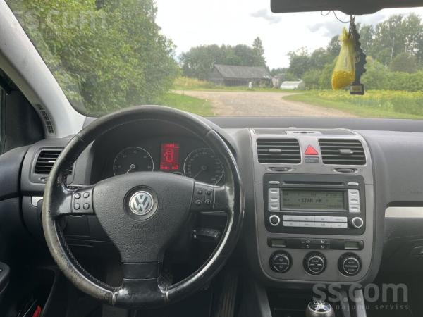 Zaļš Volkswagen Golf 2007 Gulbene, ar dzinēja tilpumu 1.90 L un nobraukumu 491 tūkst. km par 1250 €, foto 6 vietnē AUTOMOTO.COM.LV
