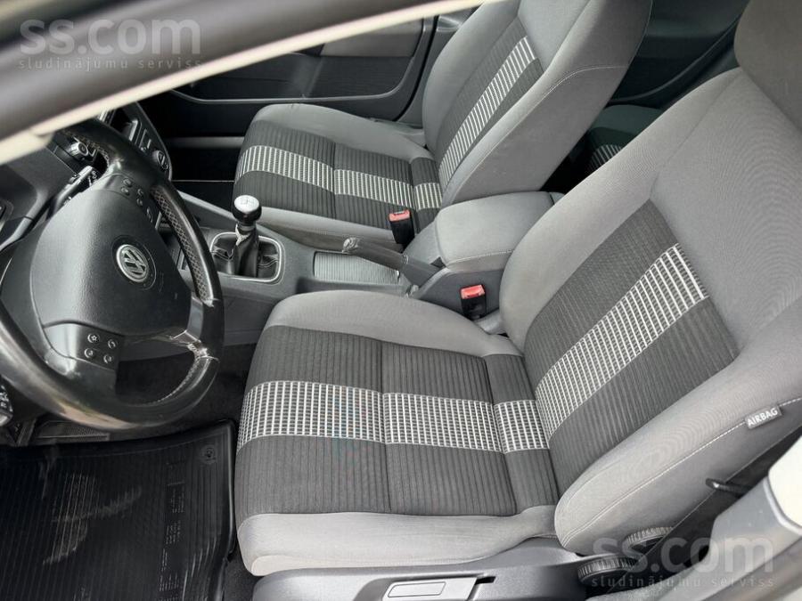 Zaļš Volkswagen Golf 2008 Rēzekne, ar dzinēja tilpumu 1.40 L un nobraukumu 198 tūkst. km par 3450 €, foto 18 vietnē AUTOMOTO.COM.LV