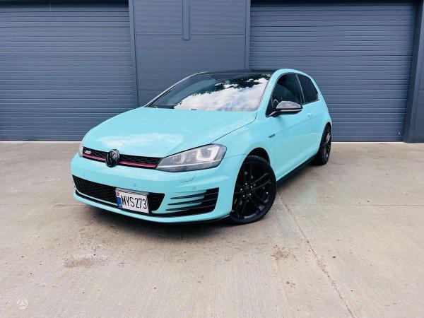 Volkswagen Golf 2014 Utena vietnÄ ZaļŔ Volkswagen Golf 2014 Utena, ar dzinÄja tilpumu 1.97 L un nobraukumu 196 tÅ«kst. km par 7500 ā¬, foto 1 vietnÄ AUTOMOTO.COM.LV