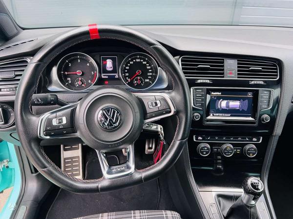 Volkswagen Golf 2014 Utena vietnÄ ZaļŔ Volkswagen Golf 2014 Utena, ar dzinÄja tilpumu 1.97 L un nobraukumu 196 tÅ«kst. km par 7500 ā¬, foto 11 vietnÄ AUTOMOTO.COM.LV