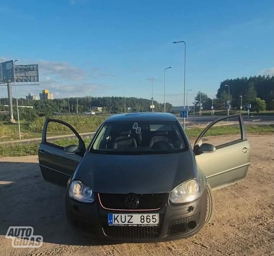 Green Volkswagen Golf 2006 in Vilnius, with an engine capacity of 1.90 L and mileage of 320 thousand km for 1400 €, photo 1 on AUTOMOTO.COM.LV