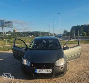 Green Volkswagen Golf 2006 in Vilnius, with an engine capacity of 1.90 L and mileage of 320 thousand km for 1400 €, photo  on AUTOMOTO.COM.LV