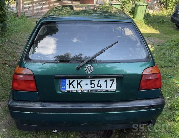 Green Volkswagen Golf 1994 in Riga, with an engine capacity of 1.90 L and mileage of 322 thousand km for 550 €, photo 3 on AUTOMOTO.COM.LV