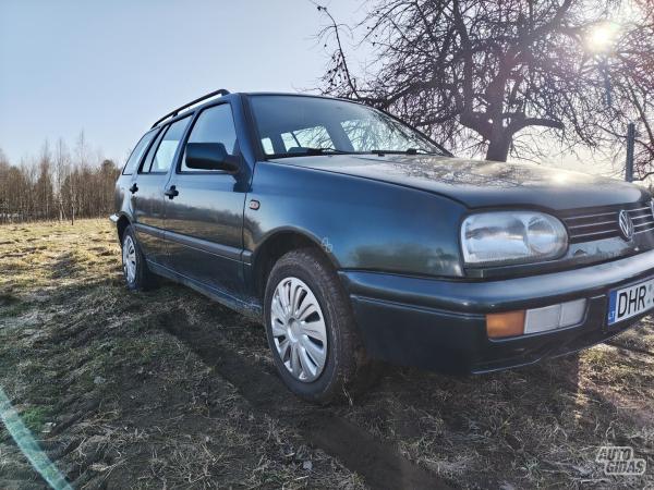 Zaļš Volkswagen Golf 1996 Viļņa, ar dzinēja tilpumu 1.80 L un nobraukumu 1 tūkst. km par 600 €, foto 1 vietnē AUTOMOTO.COM.LV