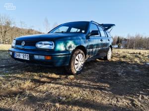 Green Volkswagen Golf 1996 in Vilnius, with an engine capacity of 1.80 L and mileage of 1 thousand km for 600 €, photo 3 on AUTOMOTO.COM.LV