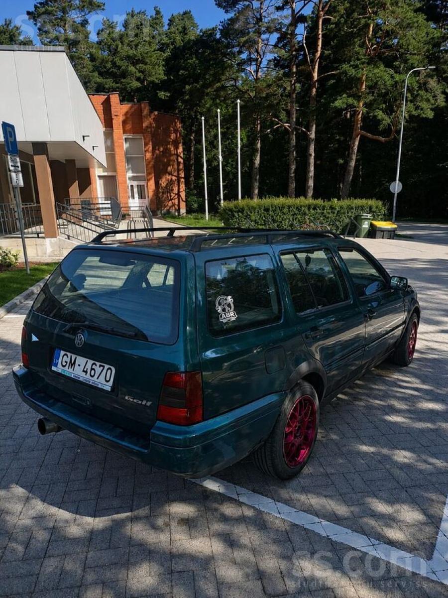 Green Volkswagen Golf 1996 in Tukums, with an engine capacity of 1.80 L and mileage of 329 thousand km for 600 €, photo 5 on AUTOMOTO.COM.LV