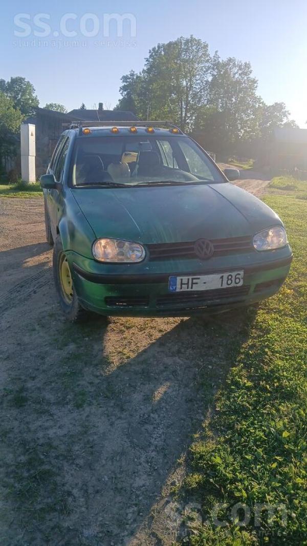 Zaļš Volkswagen Golf 1999 Rēzekne, ar dzinēja tilpumu 1.90 L un nobraukumu 450 tūkst. km par 700 €, foto 3 vietnē AUTOMOTO.COM.LV
