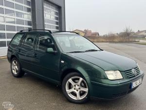Green Volkswagen Golf 2000 in Panevezys, with an engine capacity of 1.90 L and mileage of 280 thousand km for 680 €, photo 5 on AUTOMOTO.COM.LV