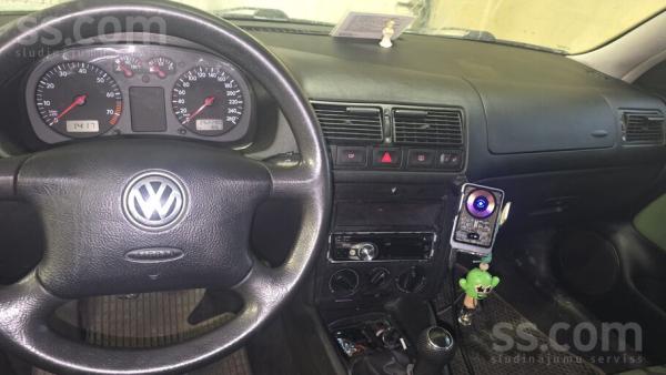 Green Volkswagen Golf 2000 in Riga, with an engine capacity of 2.00 L and mileage of 263 thousand km for 1499 €, photo 2 on AUTOMOTO.COM.LV