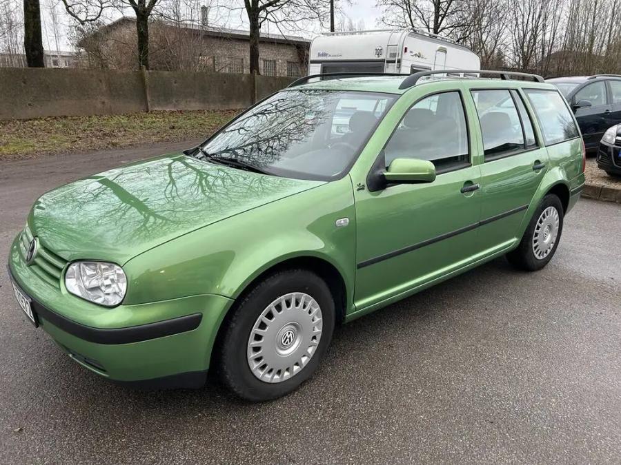 Green Volkswagen Golf 2000 in Limbazi, with an engine capacity of 1.90 L and mileage of 324 thousand km for 2950 €, photo 1 on AUTOMOTO.COM.LV