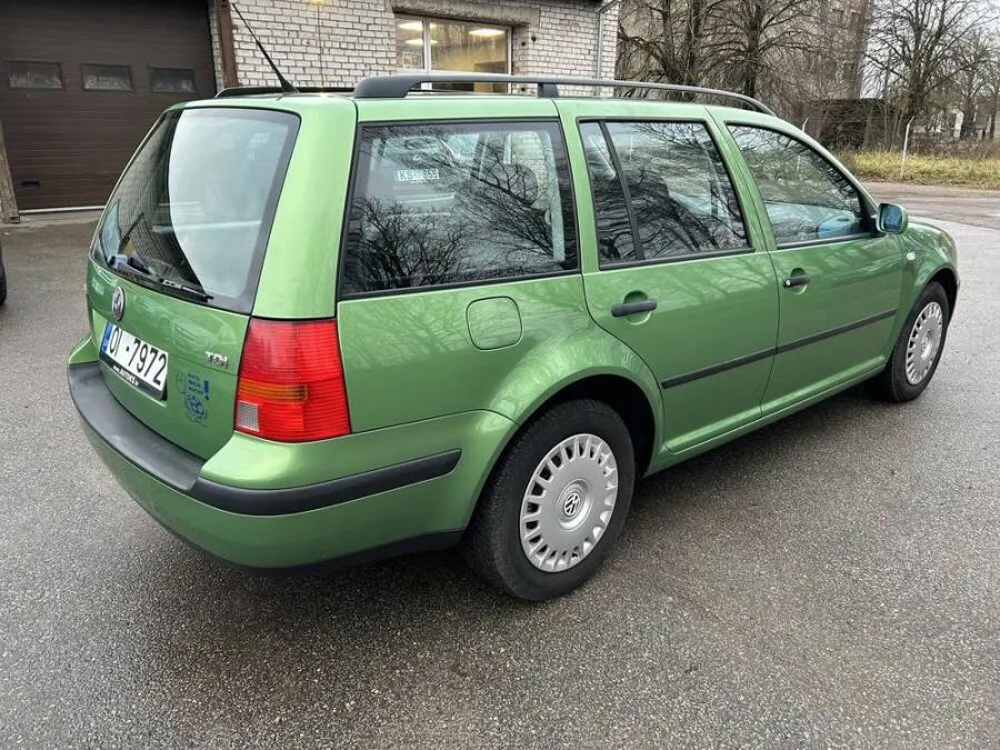 Green Volkswagen Golf 2000 in Limbazi, with an engine capacity of 1.90 L and mileage of 324 thousand km for 2950 €, photo 5 on AUTOMOTO.COM.LV