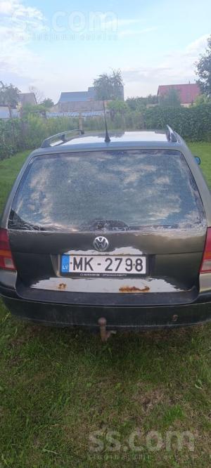 Zaļš Volkswagen Golf 2001 Daugavpils, ar dzinēja tilpumu 1.90 L un nobraukumu 353 tūkst. km par 850 €, foto 4 vietnē AUTOMOTO.COM.LV