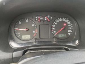 Zaļš Volkswagen Golf 2002 Viļņa, ar dzinēja tilpumu 1.90 L un nobraukumu 472 tūkst. km par 650 €, foto 7 vietnē AUTOMOTO.COM.LV