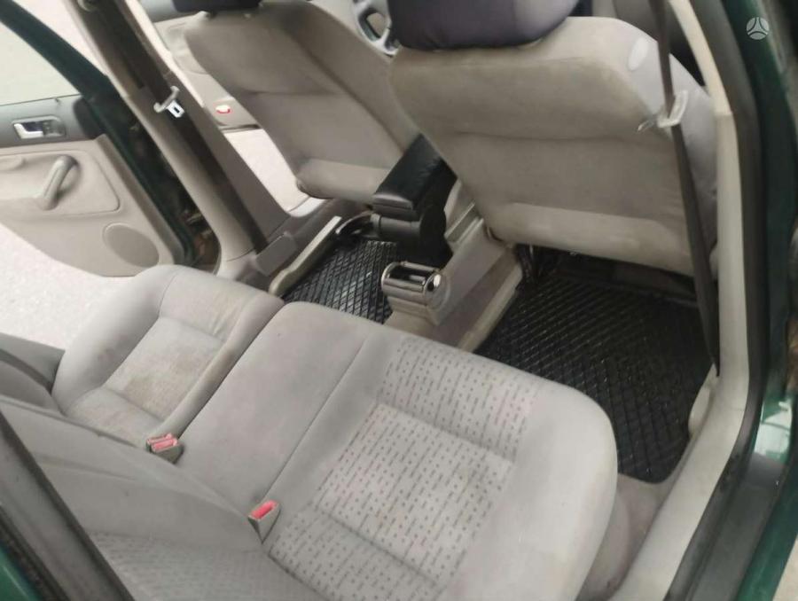 Zaļš Volkswagen Golf 2002 Viļņa, ar dzinēja tilpumu 1.90 L un nobraukumu 472 tūkst. km par 650 €, foto 12 vietnē AUTOMOTO.COM.LV