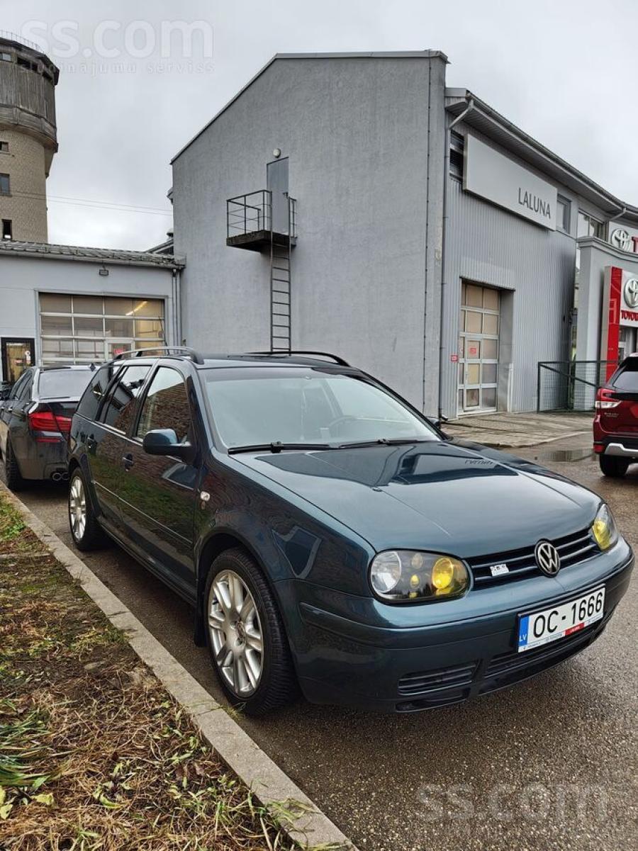 Green Volkswagen Golf 2003 in Madona, with an engine capacity of 1.90 L and mileage of 300 thousand km for 3200 €, photo 3 on AUTOMOTO.COM.LV