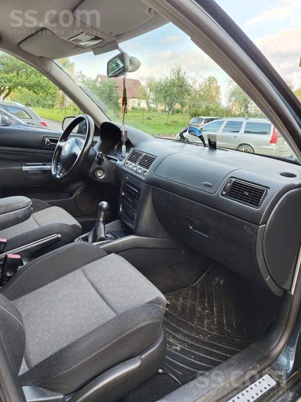 Zaļš Volkswagen Golf 2003 Madona, ar dzinēja tilpumu 1.90 L un nobraukumu 300 tūkst. km par 3200 €, foto 10 vietnē AUTOMOTO.COM.LV