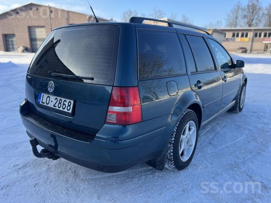 Green Volkswagen Golf 2003 in Rezekne, with an engine capacity of 1.90 L and mileage of 179 thousand km for 2750 €, photo 6 on AUTOMOTO.COM.LV