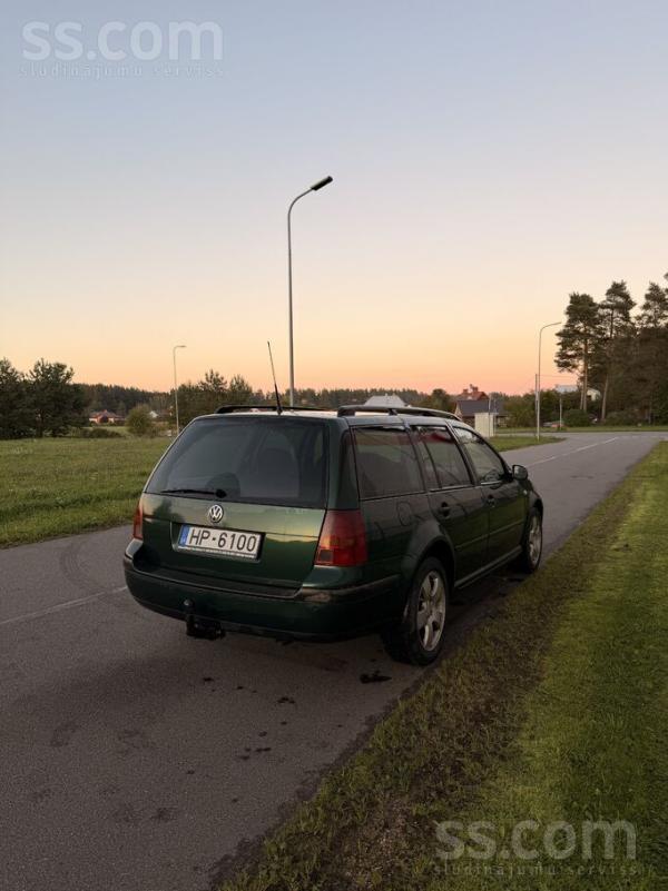 Zaļš Volkswagen Golf 2003 Rīga, ar dzinēja tilpumu 1.90 L un nobraukumu 440 tūkst. km par 1400 €, foto 5 vietnē AUTOMOTO.COM.LV