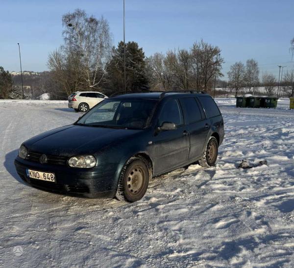 Green Volkswagen Golf 2004 in Kaunas, with an engine capacity of 1.90 L and mileage of 405 thousand km for 999 €, photo 1 on AUTOMOTO.COM.LV