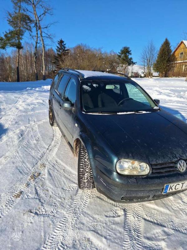 Zaļš Volkswagen Golf 2004 Utena, ar dzinēja tilpumu 1.90 L un nobraukumu 360 tūkst. km par 1450 €, foto 1 vietnē AUTOMOTO.COM.LV