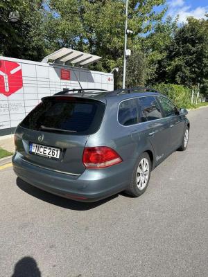 Green Volkswagen Golf 2009 in Vilnius, with an engine capacity of 1.90 L and mileage of 333 thousand km for 1400 €, photo 4 on AUTOMOTO.COM.LV