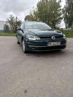 Green Volkswagen Golf 2017 in Marijampole, with an engine capacity of 1.97 L and mileage of 243 thousand km for 10200 €, photo 1 on AUTOMOTO.COM.LV