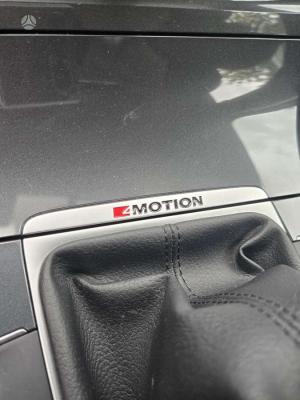 Green Volkswagen Golf 2017 in Marijampole, with an engine capacity of 1.97 L and mileage of 243 thousand km for 10200 €, photo 3 on AUTOMOTO.COM.LV