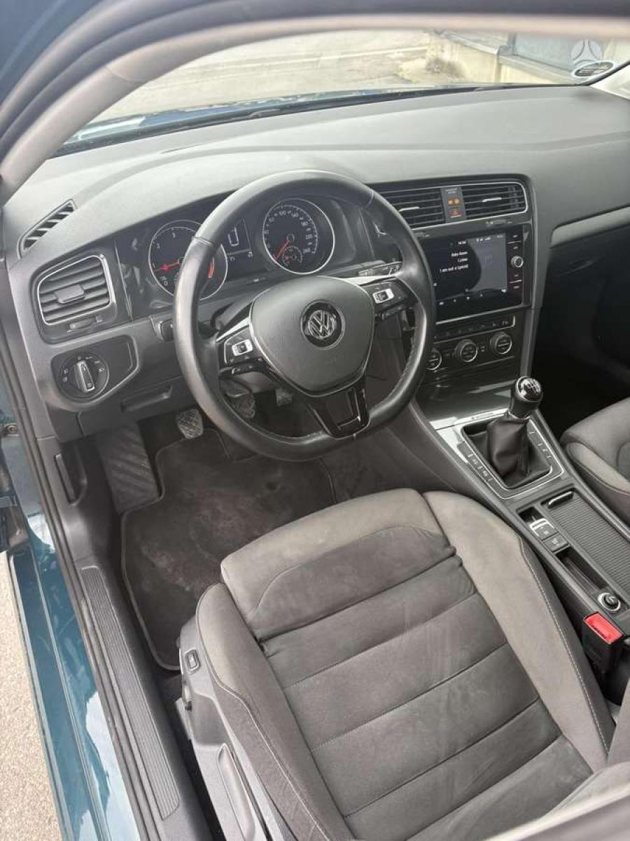 Green Volkswagen Golf 2017 in Marijampole, with an engine capacity of 1.97 L and mileage of 243 thousand km for 10200 €, photo 19 on AUTOMOTO.COM.LV
