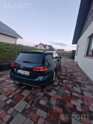 Green Volkswagen Golf 2018 in Riga, with an engine capacity of 1.40 L and mileage of 144 thousand km for 8800 €, photo 4 on AUTOMOTO.COM.LV
