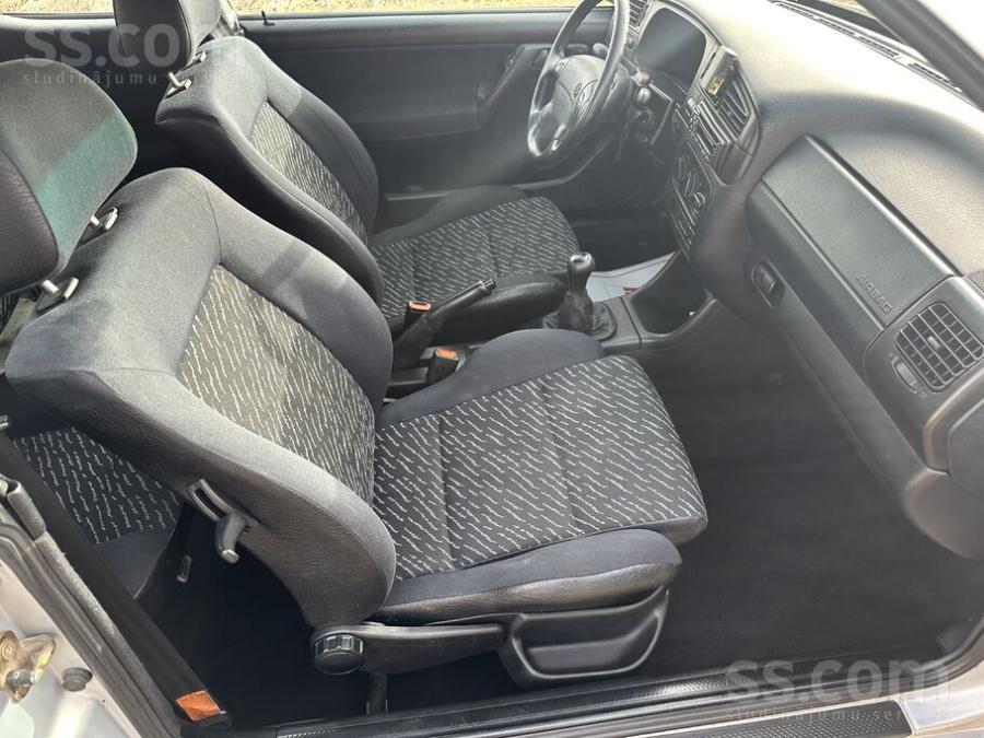 Grey Volkswagen Golf 1997 in Tallinn, with an engine capacity of 1.60 L and mileage of 205 thousand km for 3300 €, photo 10 on AUTOMOTO.COM.LV
