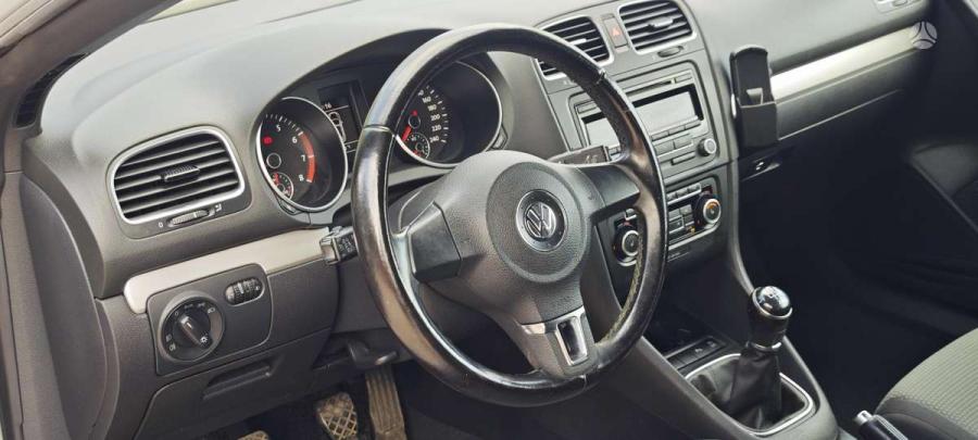 Grey Volkswagen Golf 2011 in Utena, with an engine capacity of 1.20 L and mileage of 237 thousand km for 3950 €, photo 11 on AUTOMOTO.COM.LV