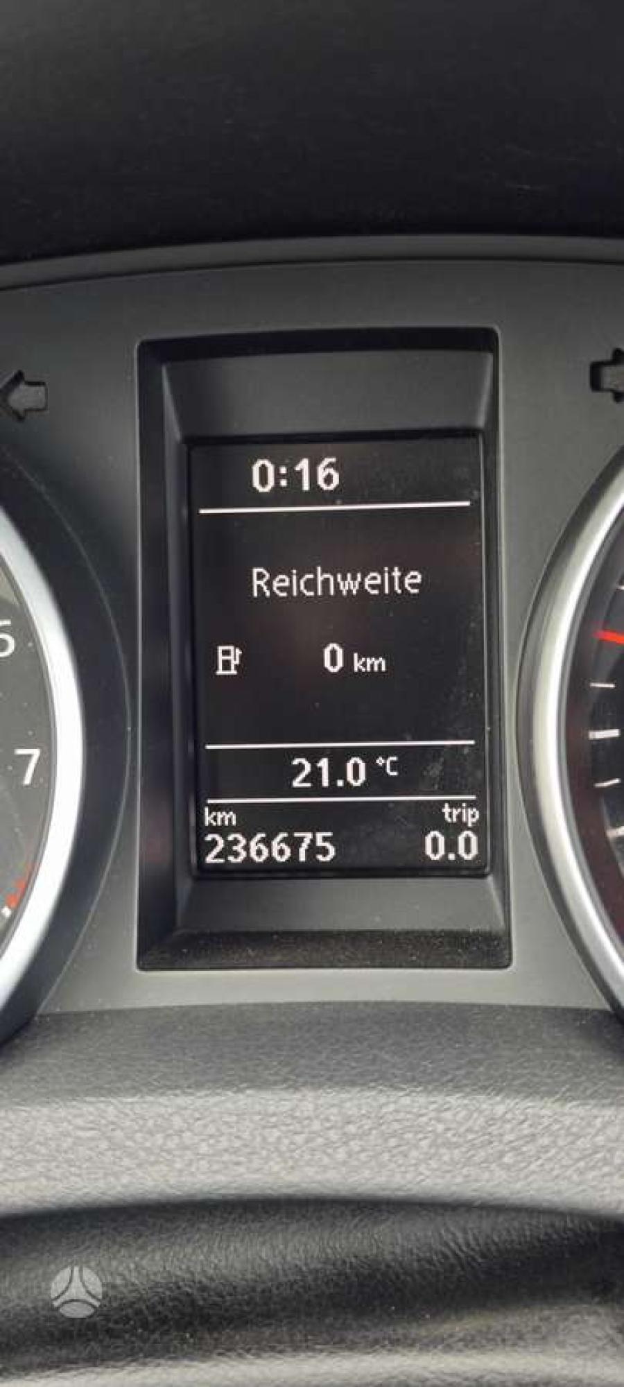 Grey Volkswagen Golf 2011 in Utena, with an engine capacity of 1.20 L and mileage of 237 thousand km for 3950 €, photo 13 on AUTOMOTO.COM.LV