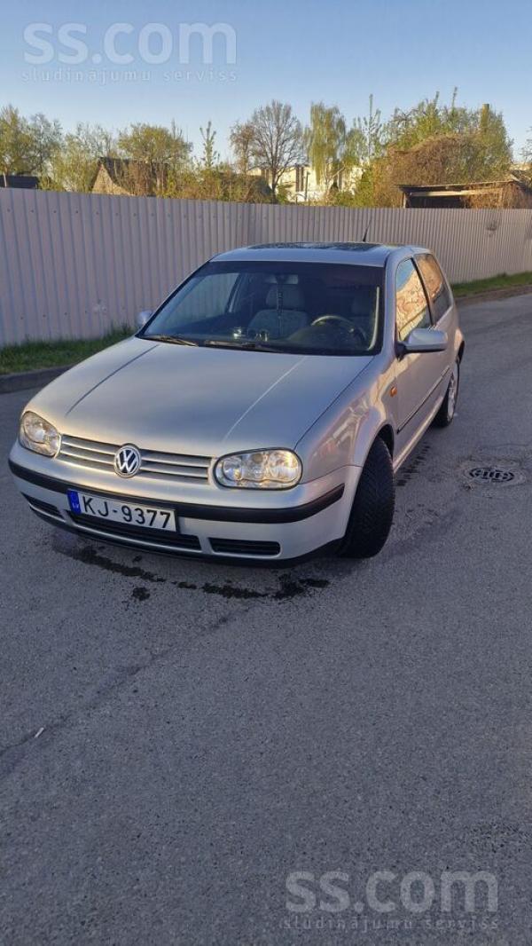 Pelēks Volkswagen Golf 1998 Daugavpils, ar dzinēja tilpumu 1.40 L un nobraukumu 258 tūkst. km par 1555 €, foto 1 vietnē AUTOMOTO.COM.LV