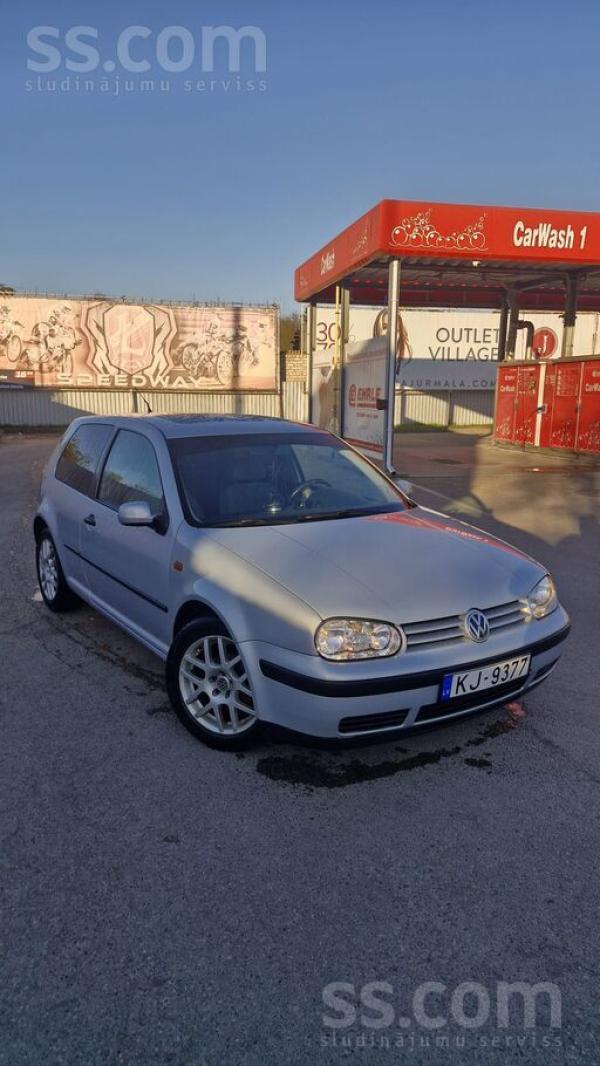 Pelēks Volkswagen Golf 1998 Daugavpils, ar dzinēja tilpumu 1.40 L un nobraukumu 258 tūkst. km par 1555 €, foto 2 vietnē AUTOMOTO.COM.LV