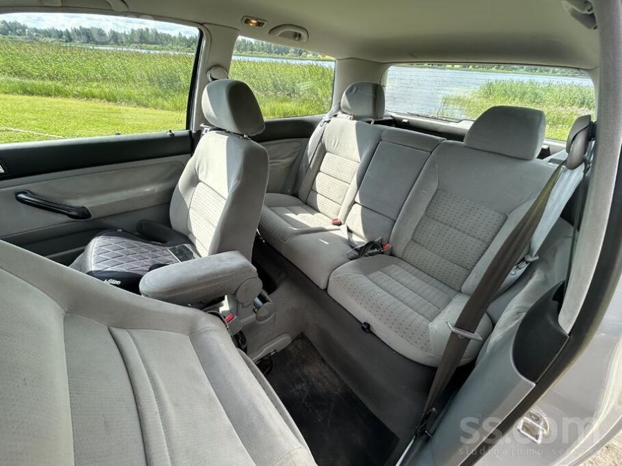 Pelēks Volkswagen Golf 1998 Preiļi, ar dzinēja tilpumu 1.60 L un nobraukumu 154 tūkst. km par 1300 €, foto 12 vietnē AUTOMOTO.COM.LV