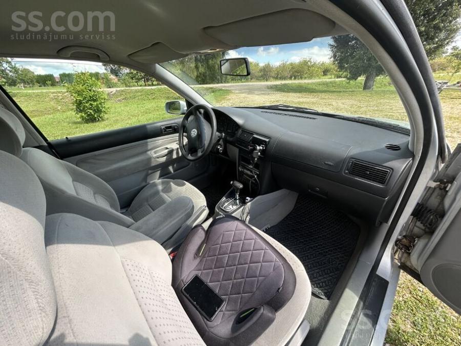 Pelēks Volkswagen Golf 1998 Preiļi, ar dzinēja tilpumu 1.60 L un nobraukumu 154 tūkst. km par 1300 €, foto 14 vietnē AUTOMOTO.COM.LV