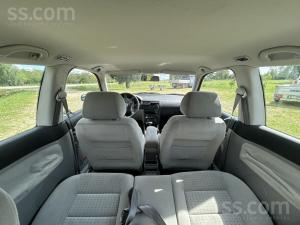Pelēks Volkswagen Golf 1998 Preiļi, ar dzinēja tilpumu 1.60 L un nobraukumu 154 tūkst. km par 1300 €, foto 11 vietnē AUTOMOTO.COM.LV