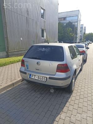 Pelēks Volkswagen Golf 1999 Rīga, ar dzinēja tilpumu 1.40 L un nobraukumu 236 tūkst. km par 850 €, foto 4 vietnē AUTOMOTO.COM.LV