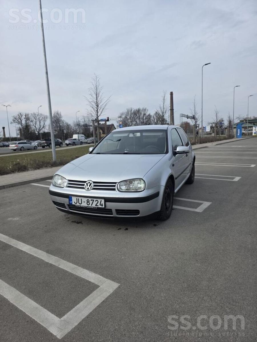 Pelēks Volkswagen Golf 2002 Jelgava, ar dzinēja tilpumu 1.60 L un nobraukumu 281 tūkst. km par 1550 €, foto 1 vietnē AUTOMOTO.COM.LV
