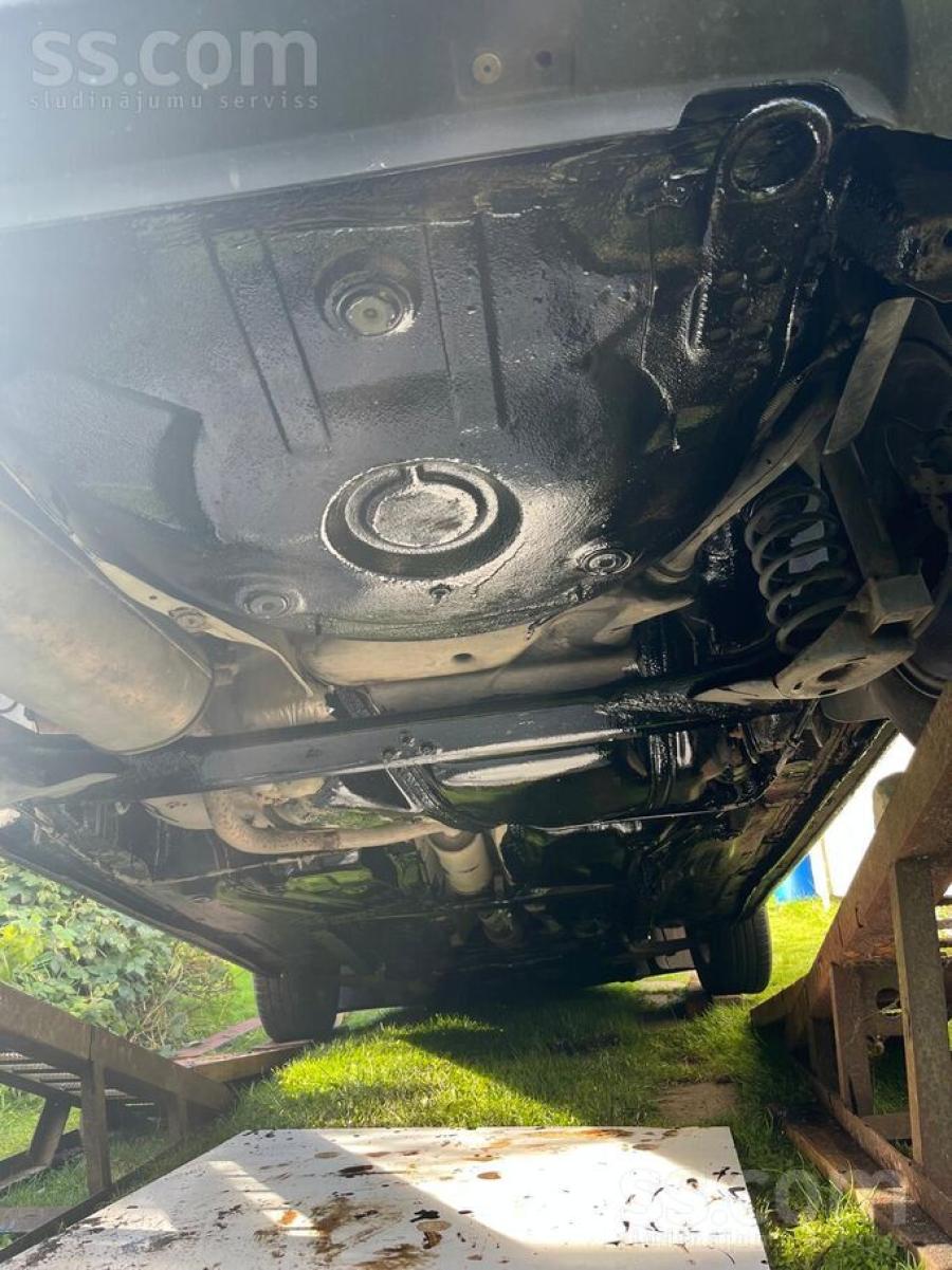 Pelēks Volkswagen Golf 2002 Jelgava, ar dzinēja tilpumu 1.60 L un nobraukumu 281 tūkst. km par 1550 €, foto 10 vietnē AUTOMOTO.COM.LV